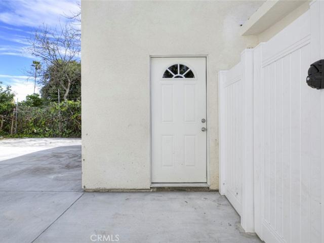 7300 N Firmament Ave, Van Nuys, CA 91406 | MLS #GD26050 | Compass