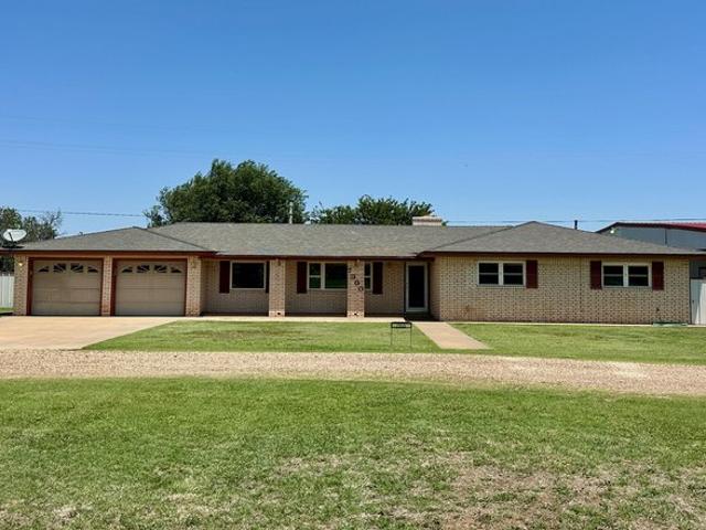 7300 Olton Rd, Plainview, TX 79072