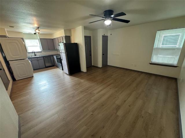 7300 Comanche Trail # 4