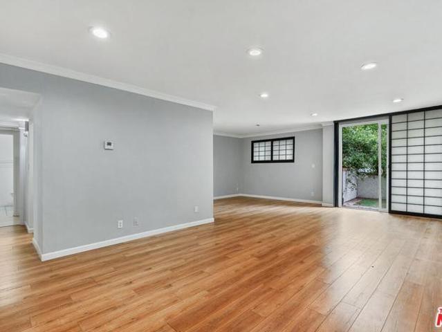 7300 Franklin Ave #348, Los Angeles, CA 90046