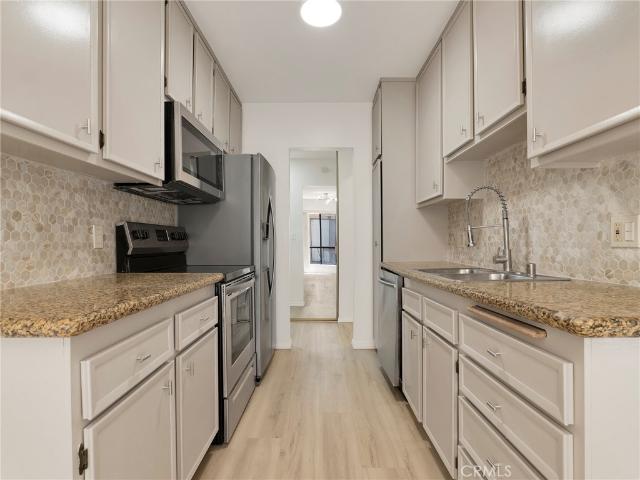 7300 Franklin Avenue 354