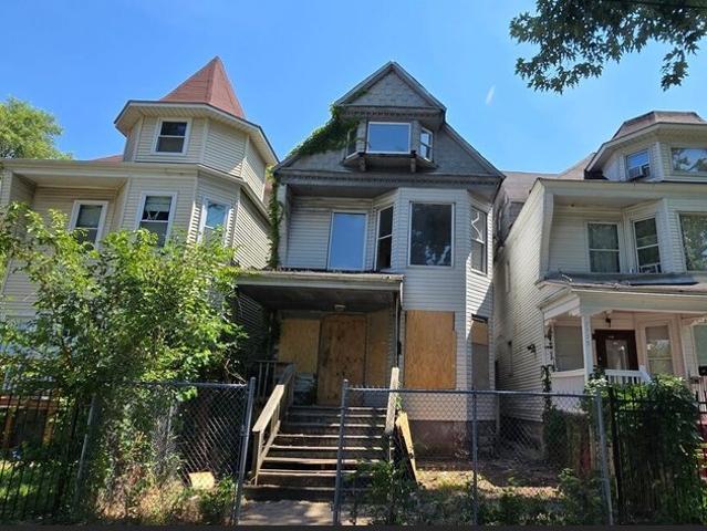 7300 S Peoria St, Chicago, IL 60621