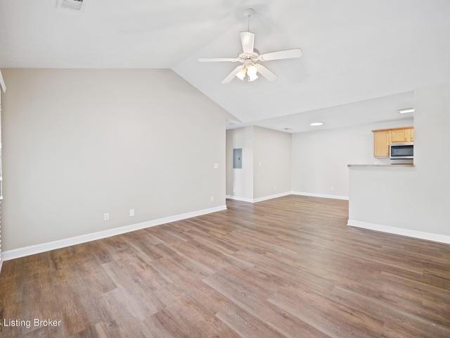 7300 Saint Andrews Woods Cir 203