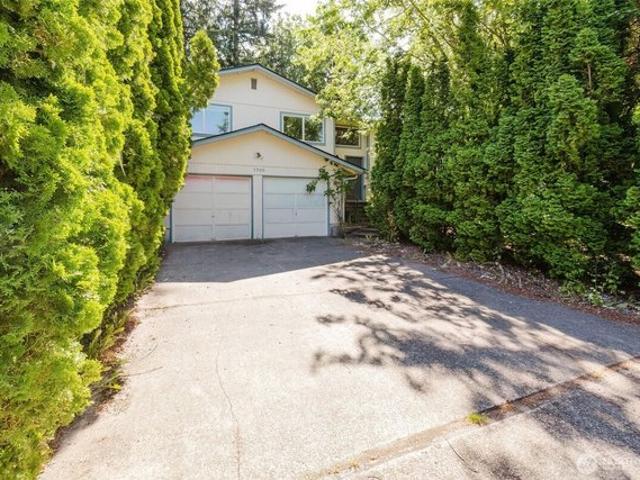 7300 Trica Ave NE, Bremerton, WA 98311