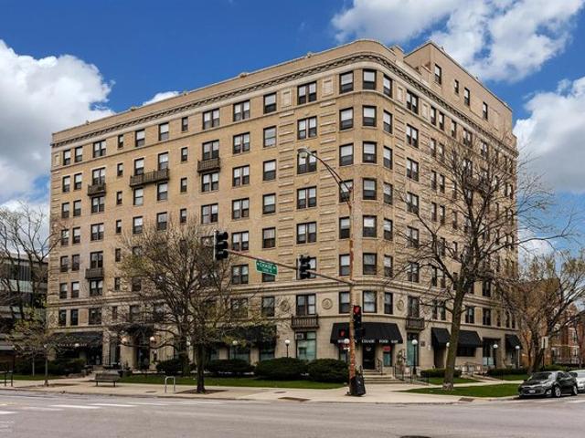 7301 N Sheridan Rd, Chicago, IL 60626