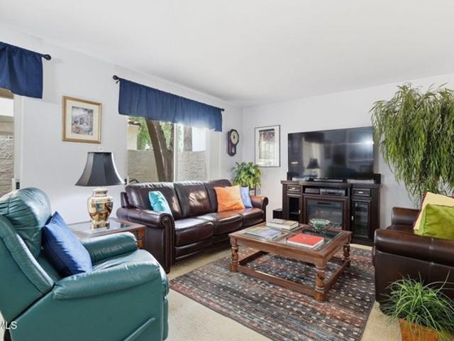 7301 E Thornwood Dr, Scottsdale, AZ 85251