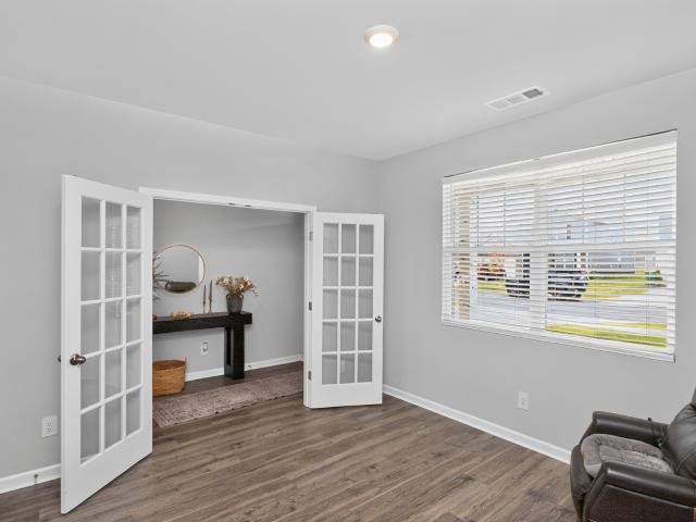 7301 Golden Way