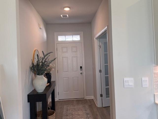 7301 Golden Way