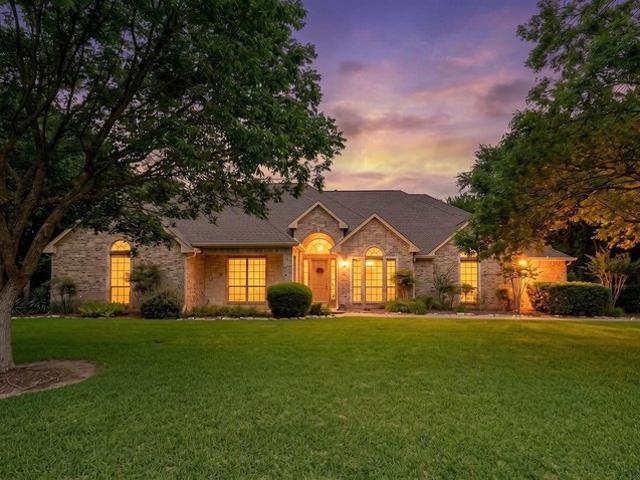 7301 Stallion St, Denton, TX 76208