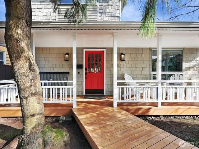7302 33rd Ave NE, Seattle, WA 98115