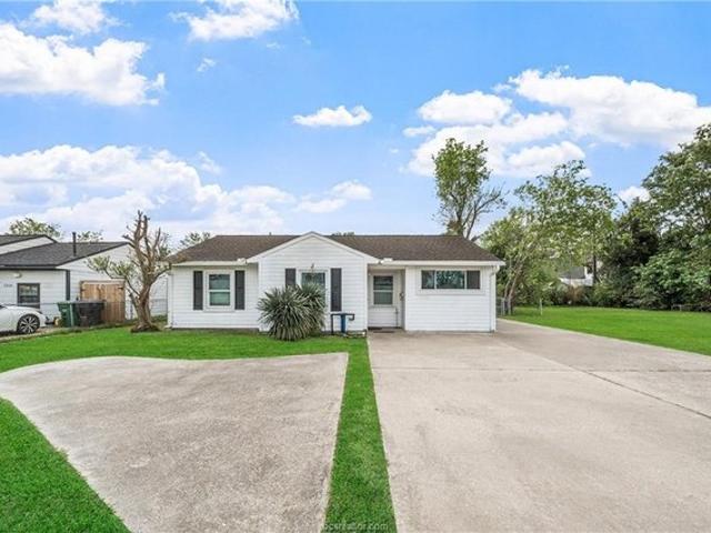 7303 Long Point Rd, Houston, TX 77055