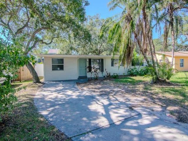 7303 S West Shore Blvd, Tampa, FL 33616