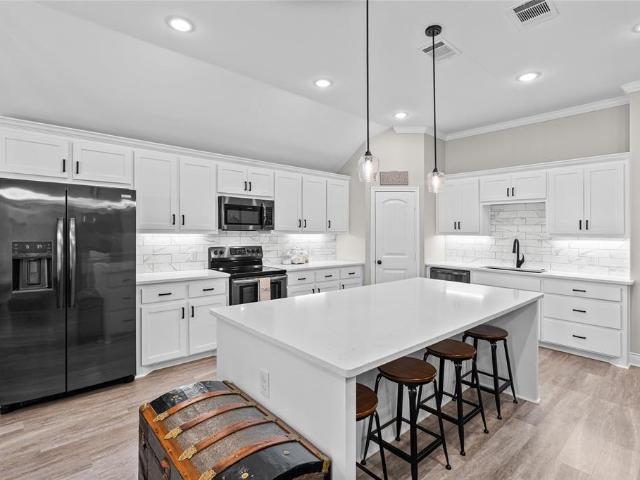 7303 Scott Lane