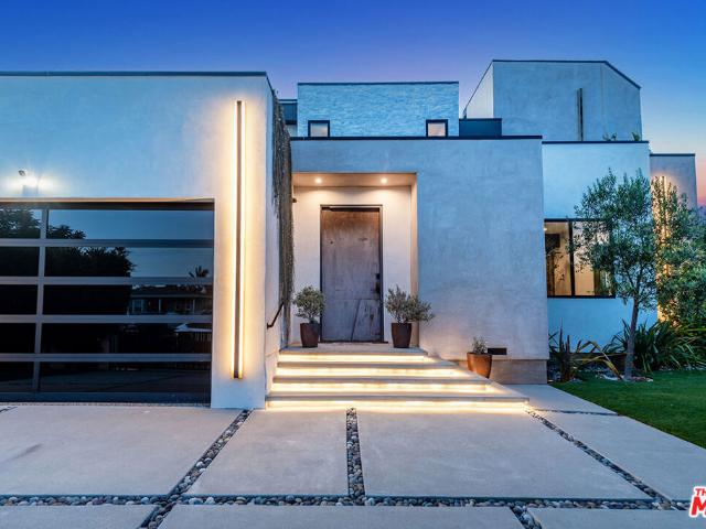 7303 W 89th Street