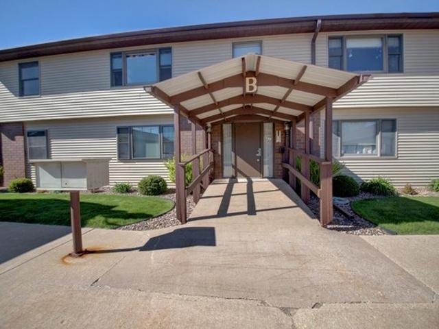 730 10th Ave N, Onalaska, WI 54650