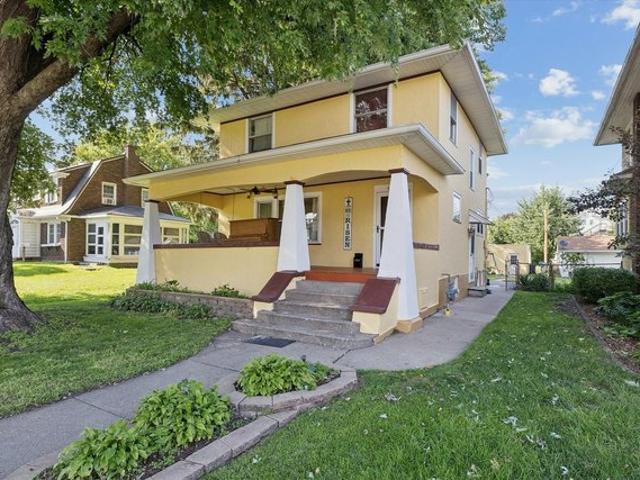 730 7th Ave S, Clinton, IA 52732