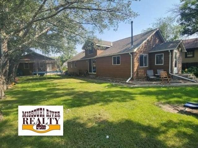 730 6th Ave S, Glasgow, MT 59230