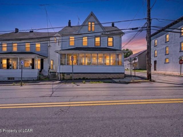 730 Birkbeck St, Freeland, PA 18224