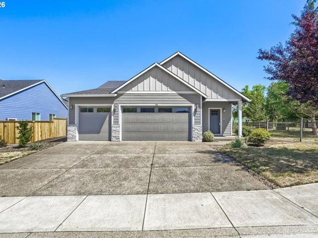 730 E Camellia St, Yamhill, OR 97148