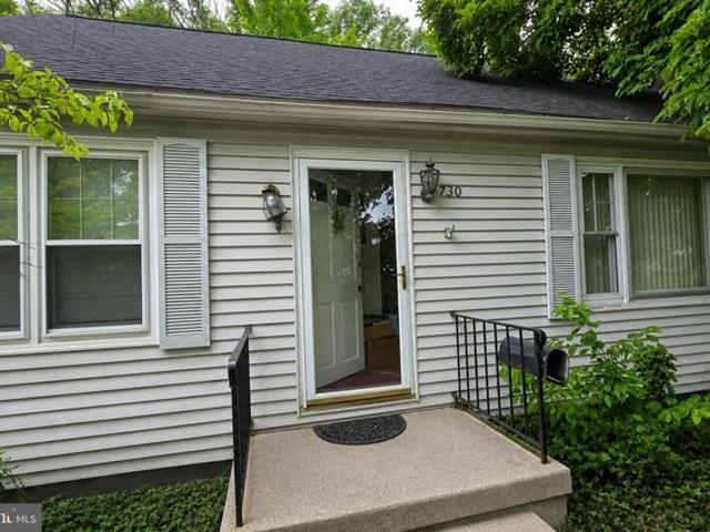 730 E Division St, Dover, DE 19901