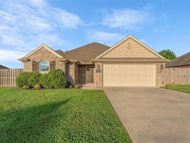 730 Fontana St, Centerton, AR 72719