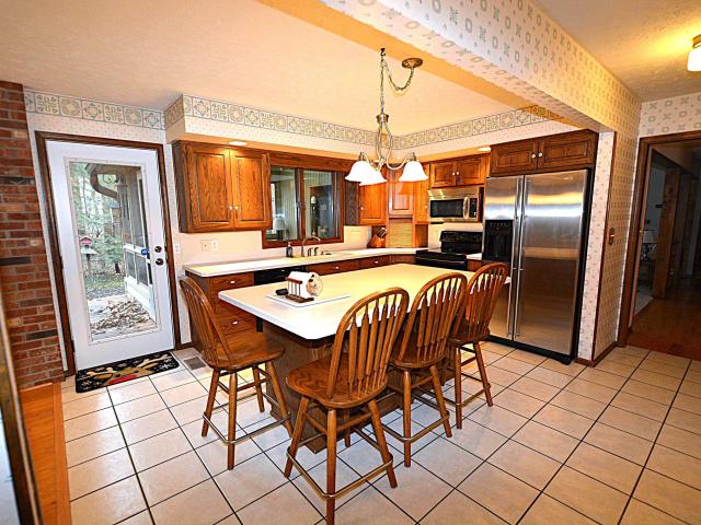 730 Hummingbird Court