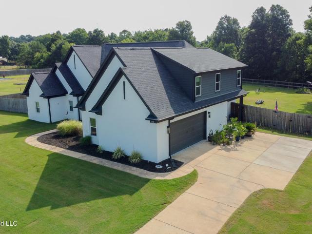 730 Moore Loop