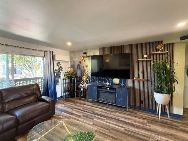 730 N Eucalyptus Ave, Unit 1, Inglewood, CA 90302 | MLS #OC26071 | Compass
