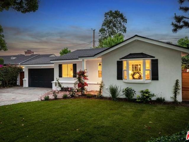 730 N Priscilla Ln, Burbank, CA 91505