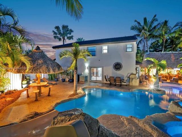 730 NW 166th Ave, Pembroke Pines, FL 33028