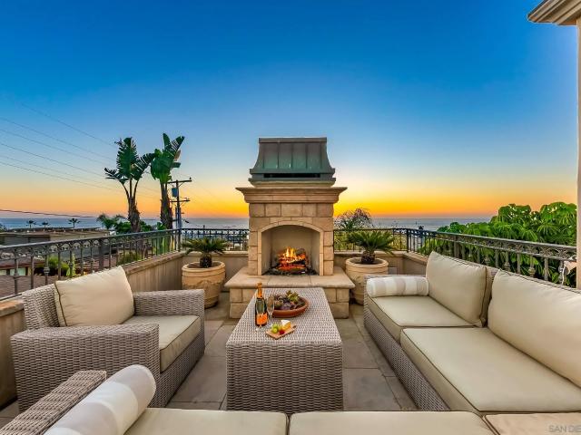 730 Stratford Ct