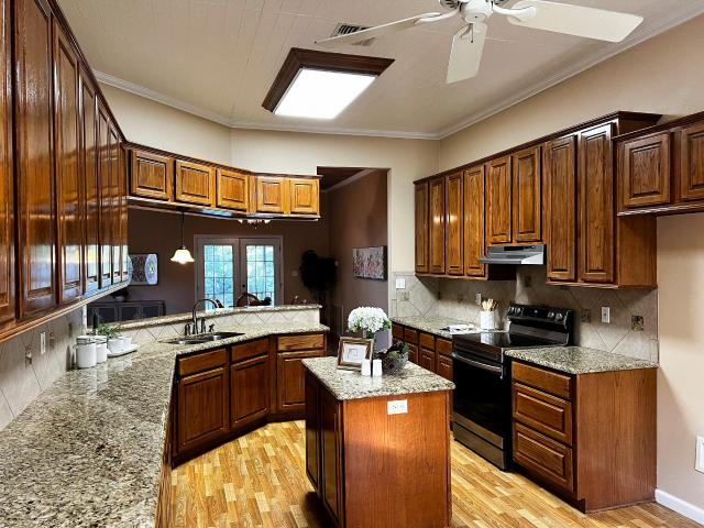 730 Panorama Road