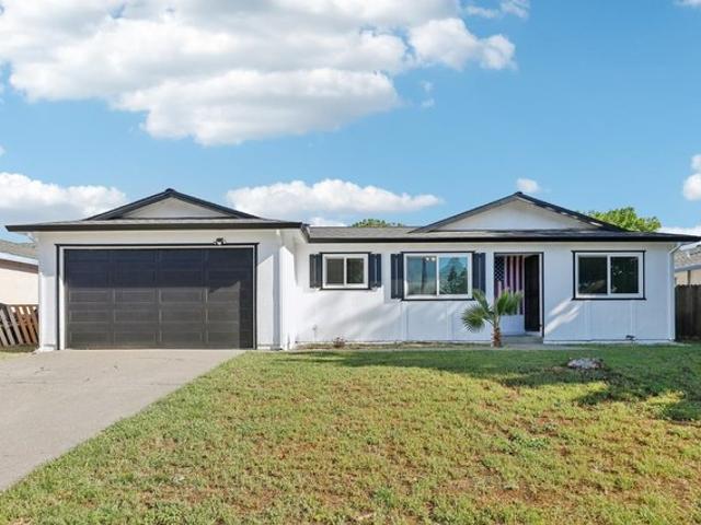 730 Park Dr, Dixon, CA 95620