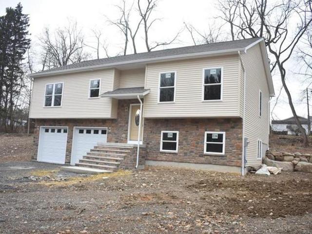 730 Pennsylvania Ave, Bangor, PA 18013