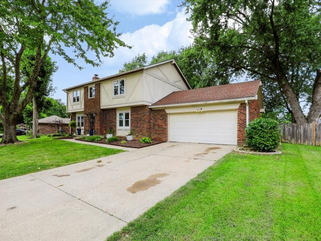 730 Queenswood Drive