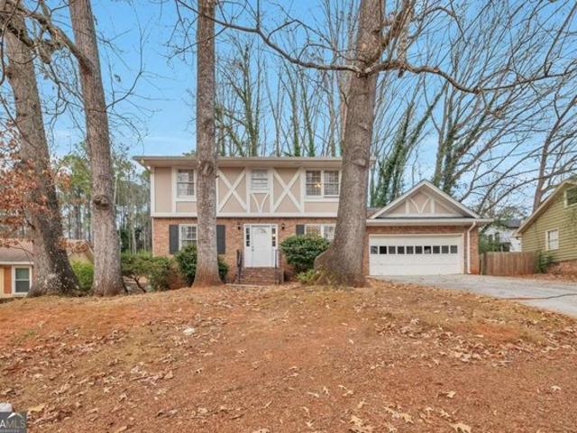 730 Rockborough Dr, Stone Mountain, GA 30083