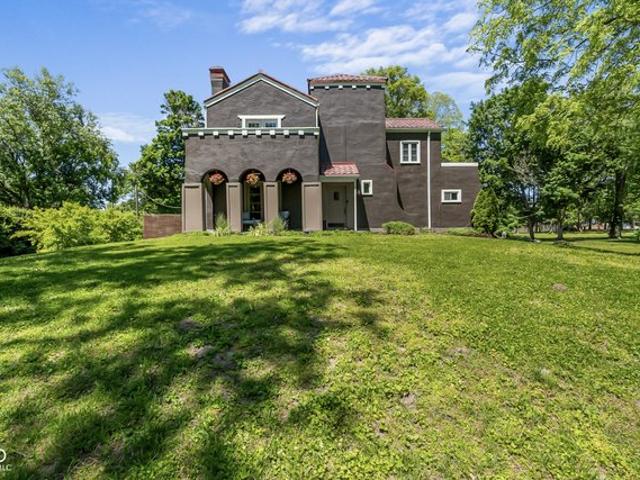 730 W 6th St, Seymour, IN 47274