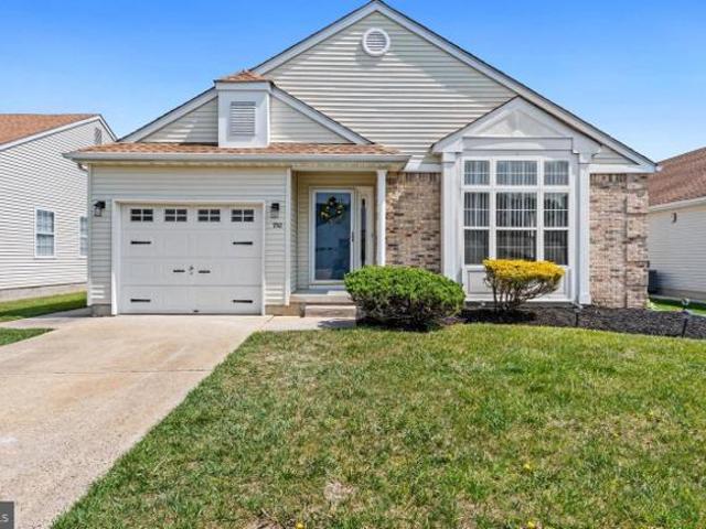 730 Virgin Island Dr, Monroe Township, NJ 08094