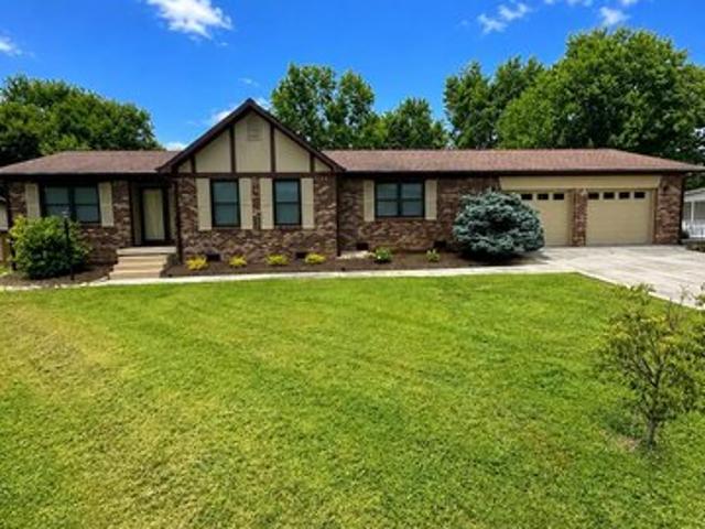 7314 Homestead Dr, Knoxville, TN 37918