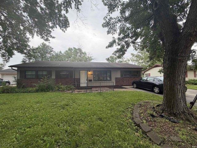 7315 Capri Dr, Fort Wayne, IN 46819