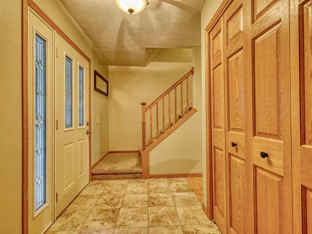 7315 Voss Parkway