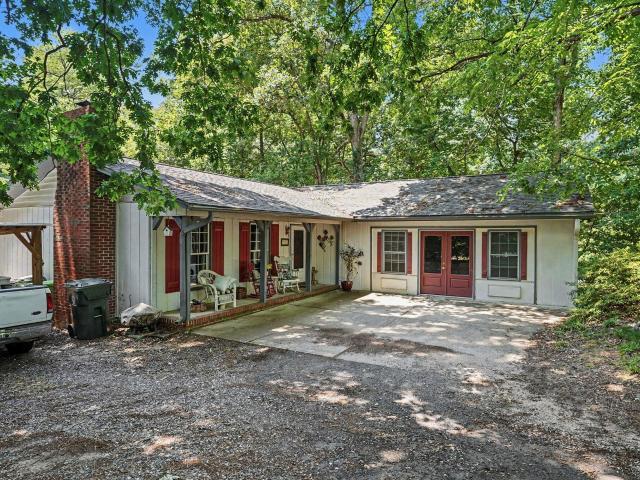 7316 Fox Road