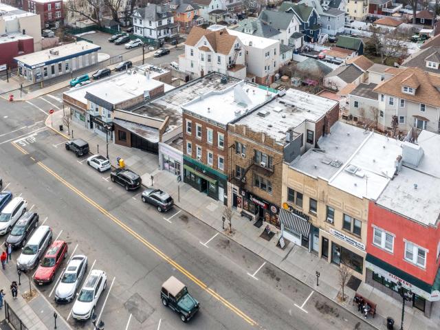 7317 Broadway