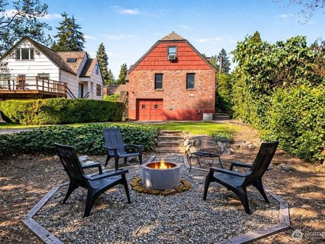 7318 20th Ave NE, Seattle, WA 98115