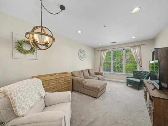 7319 Coventry Ct