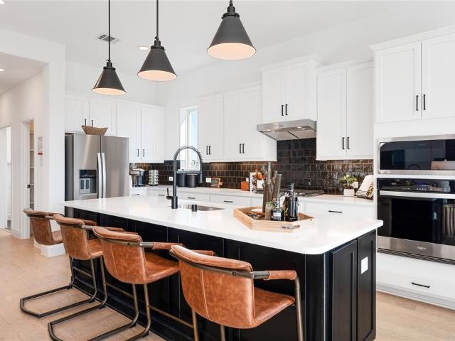 7319 Prairieside Trail
