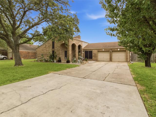 7310 Maple Lane