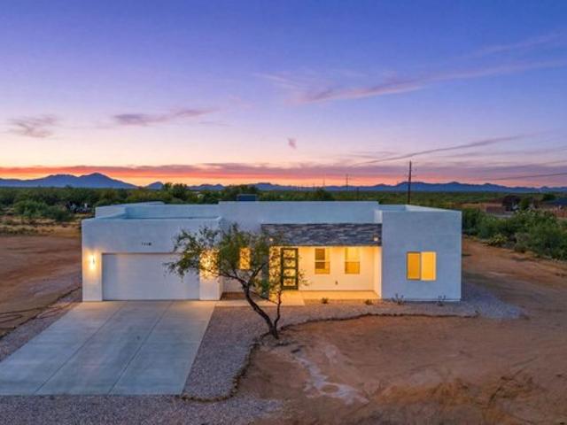 7310 S Victor Dr, Tucson, AZ 85757