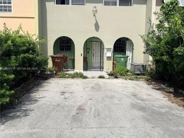 7310 W 3rd Ave, Hialeah, FL 33014