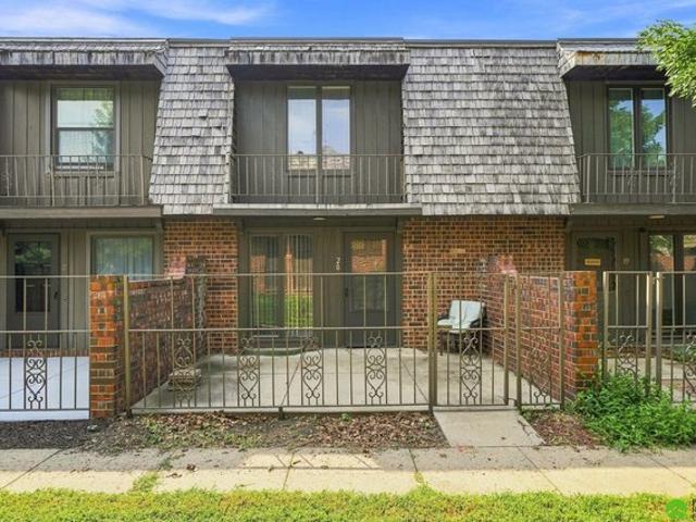 7311 Old Post Rd Unit 20, Lincoln, NE 68506